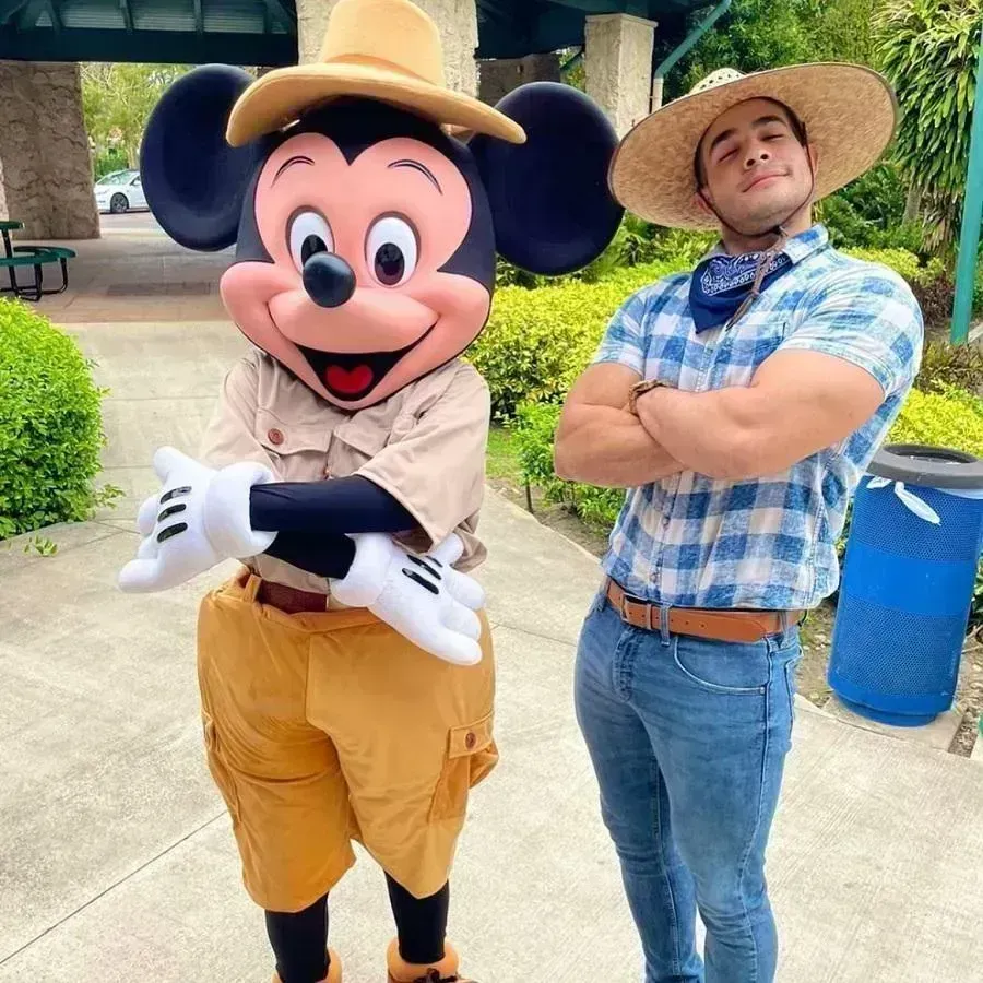 Hire Party Characters For Your Next Event - HouseOfPartyRentals